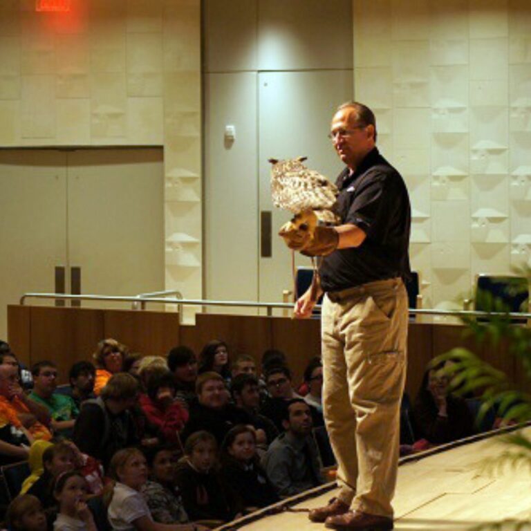 Wildlife Encounters - Stage Program | Nebraska State Fair